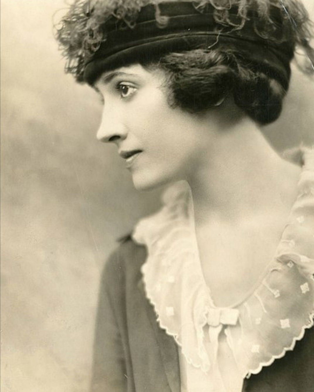 Helen Menken | DantéBéa